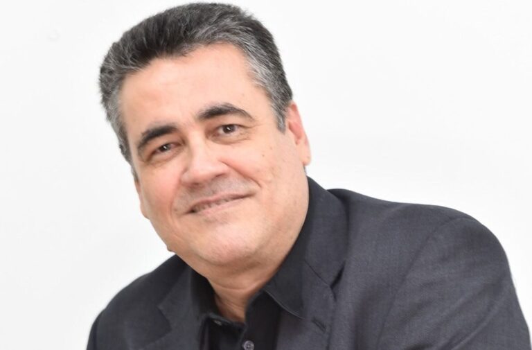 JORNALISTA E ESCRITOR VIANOPOLINO, VASSIL OLIVEIRA ASSUME A CHEFIA DE ...